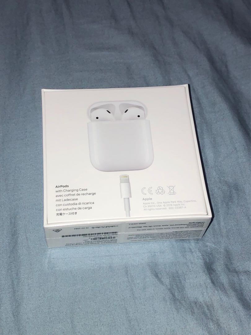 apple airpods gen1 w free casing, Audio, Earphones on Carousell