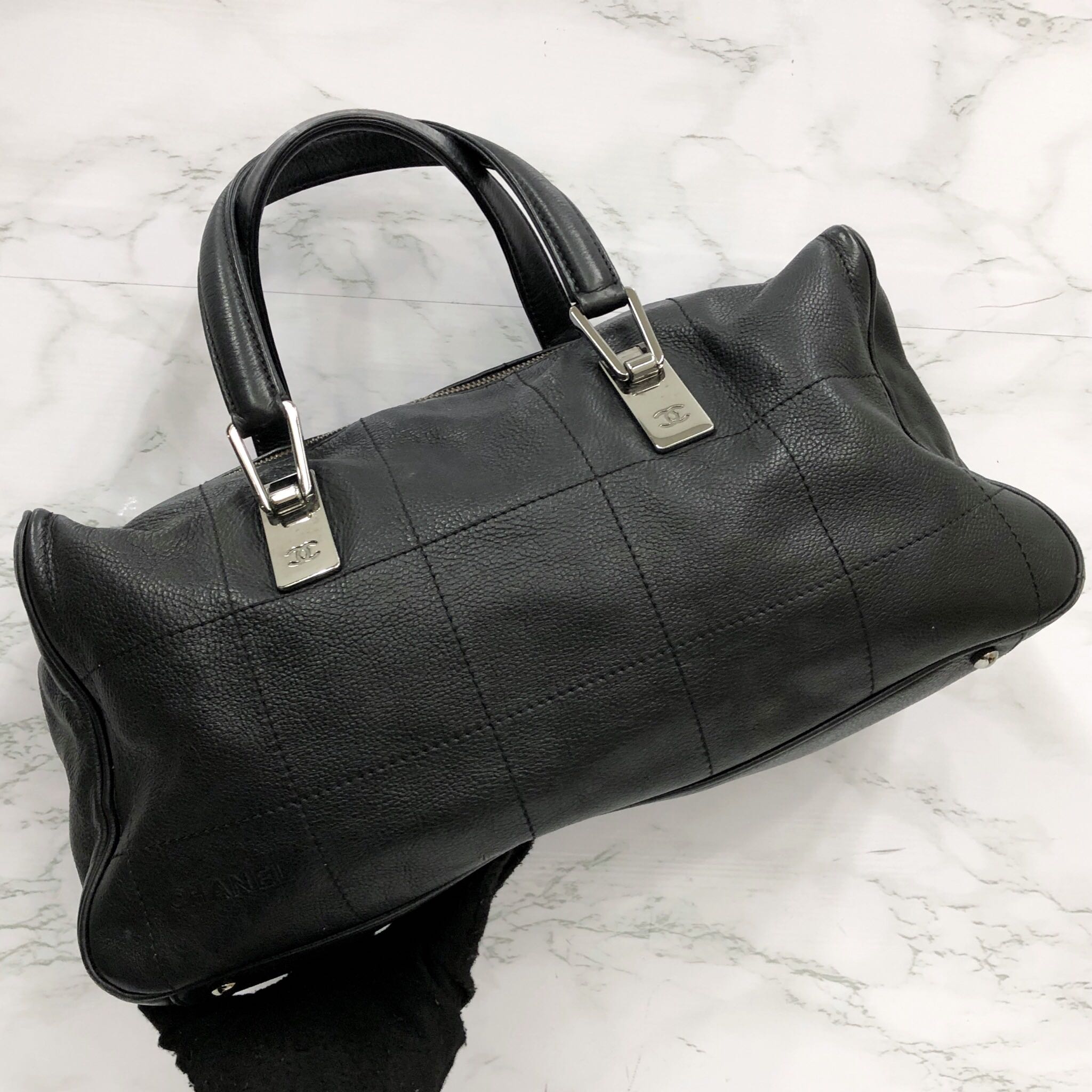 CHANEL NO.8 CHOCOBAR TOTE BAG 217015106 :, Luxury, Bags & Wallets on ...