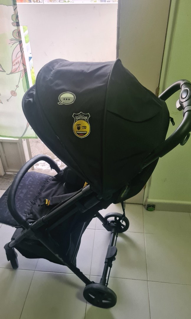COCO LATTE EMOJI STROLLER, Babies & Kids, Going Out, Strollers on Carousell