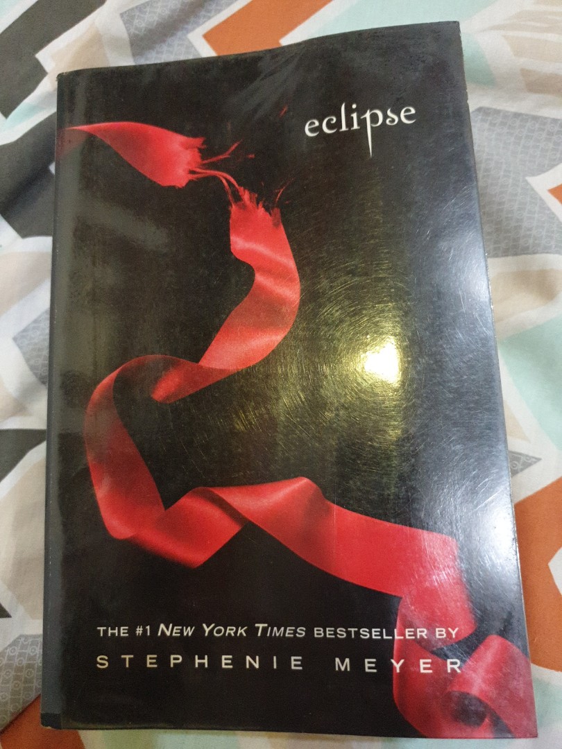 Eclipse by Stephenie Meyer (Twilight series), Hobbies & Toys, Books ...