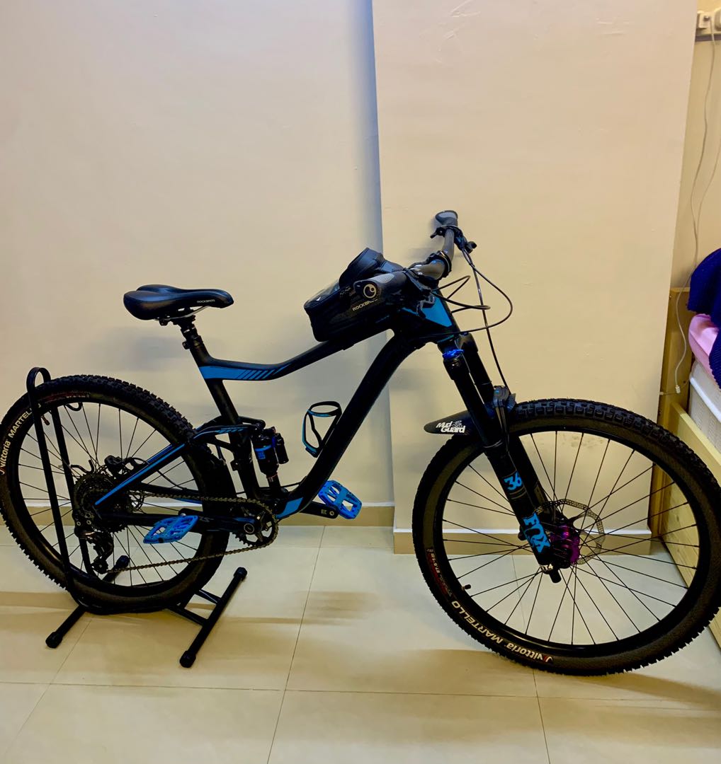 GIANT MBT Bike 27.5, Sports Equipment, Bicycles & Parts, Bicycles on ...
