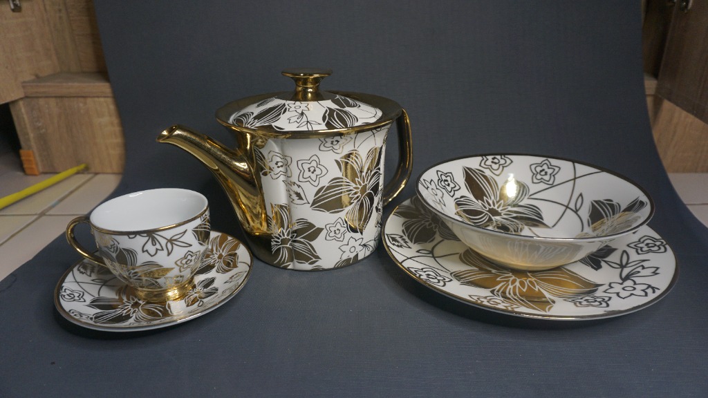 Golden Tea set - Php 700, Furniture & Home Living, Kitchenware ...