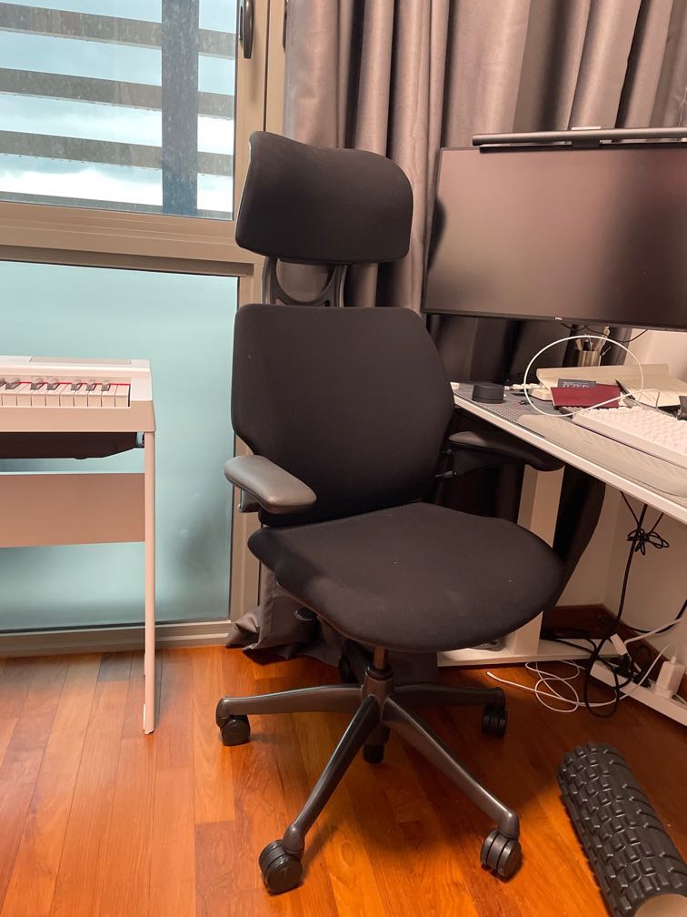 Humanscale Computer Chair, Furniture & Home Living, Furniture, Chairs ...