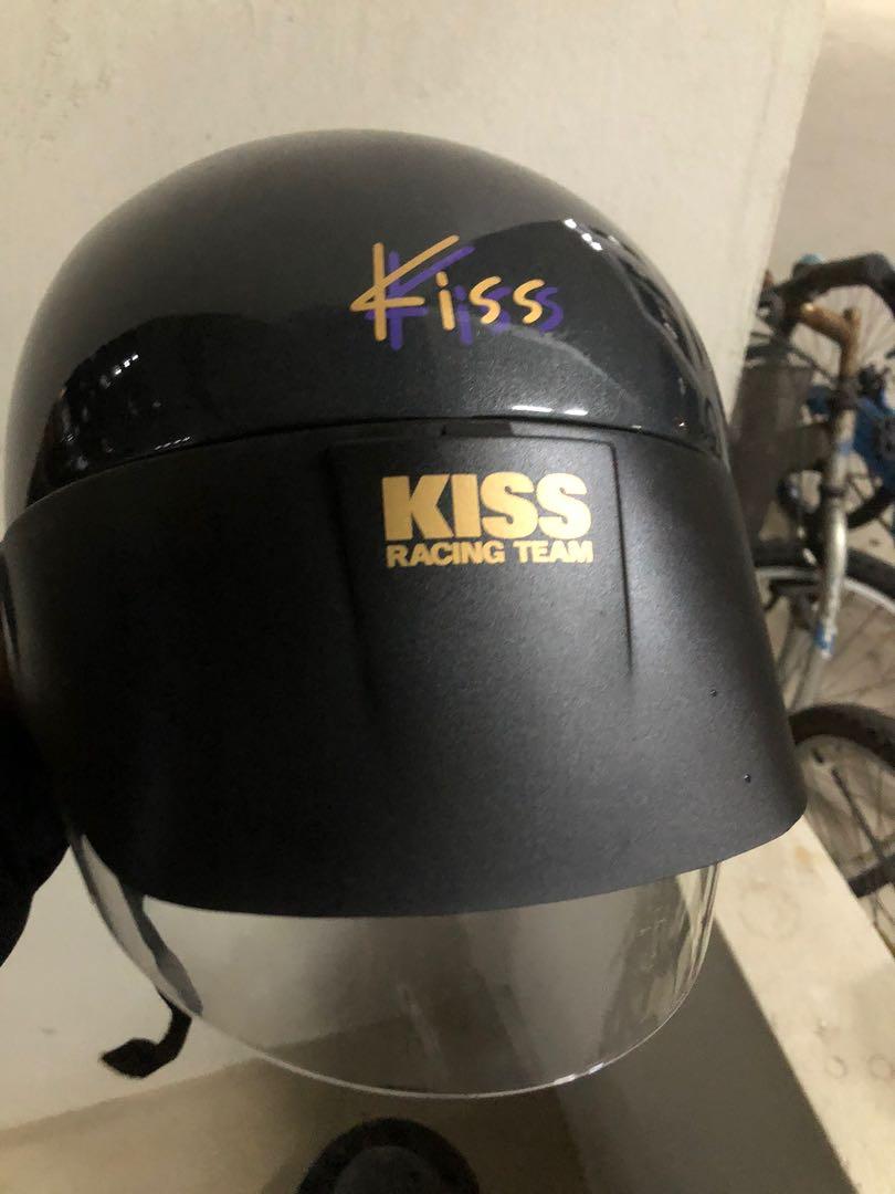 Kiss helmet, Motorcycles, Motorcycle Accessories on Carousell