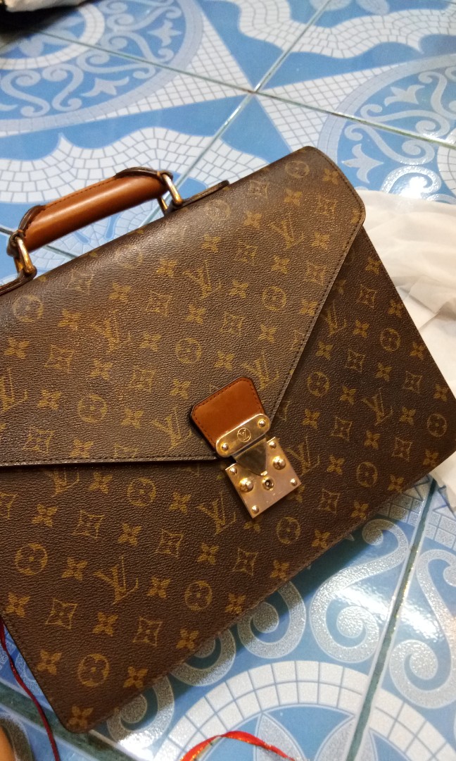 Louis Vuitton File/ Document Bag (UKAY SOURCE), Luxury, Bags & Wallets ...