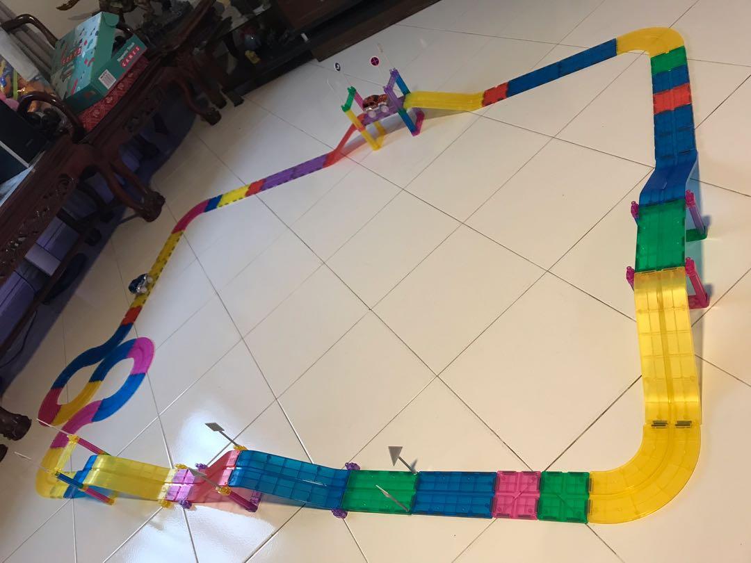 STEM 148 PCs set Giromag Magnetic tiles race car track with two battery ...