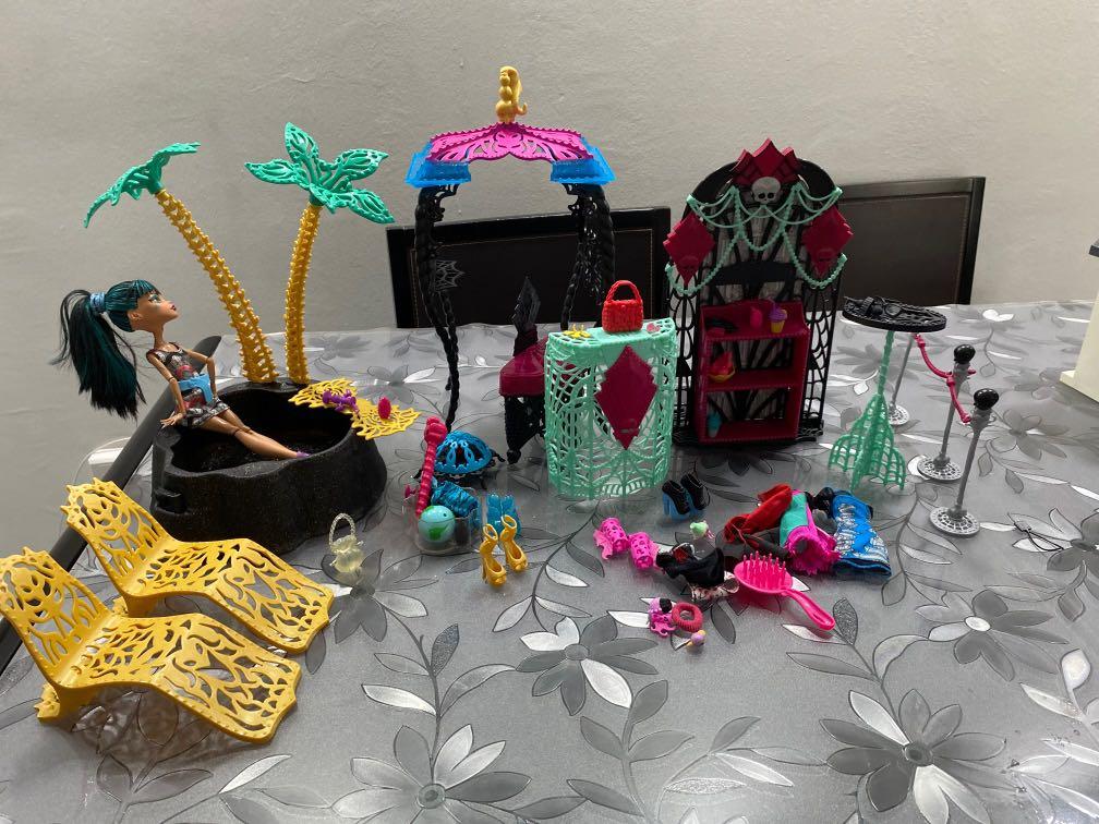 Monster High play set, Hobbies & Toys, Toys & Games on Carousell