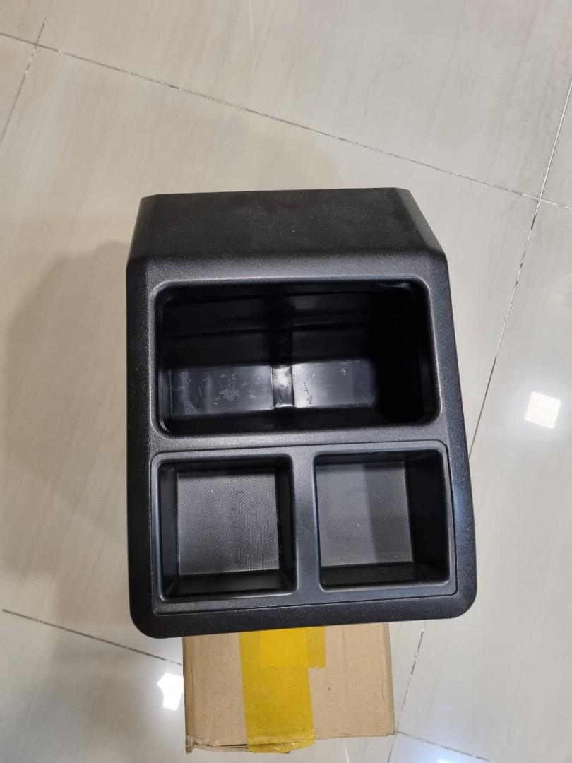 Toyota hiace center console good condition., Car Accessories ...