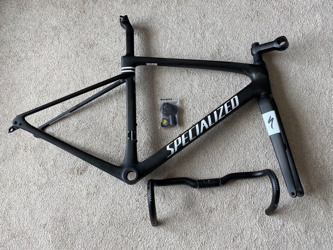 20/21 AS NEW Specialized Roubaix frameset 54, Sports Equipment ...