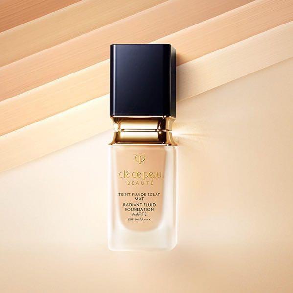 Cle de Peau CDP Radiant Fluid Foundation Matte 鑽光柔霧修護粉底液 35ml, 美容＆個人護理 ...
