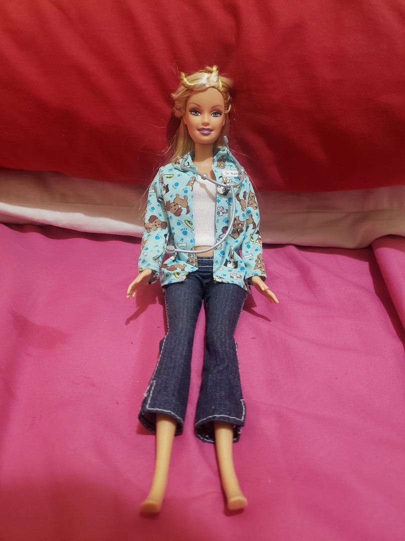 Barbie 1999, Toys & Collectibles, Mainan di Carousell
