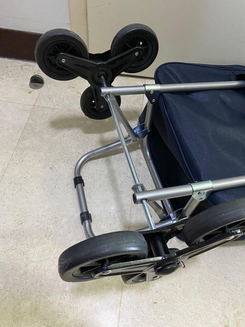 Cold storage trolley, Hobbies & Toys, Travel, Luggage on Carousell