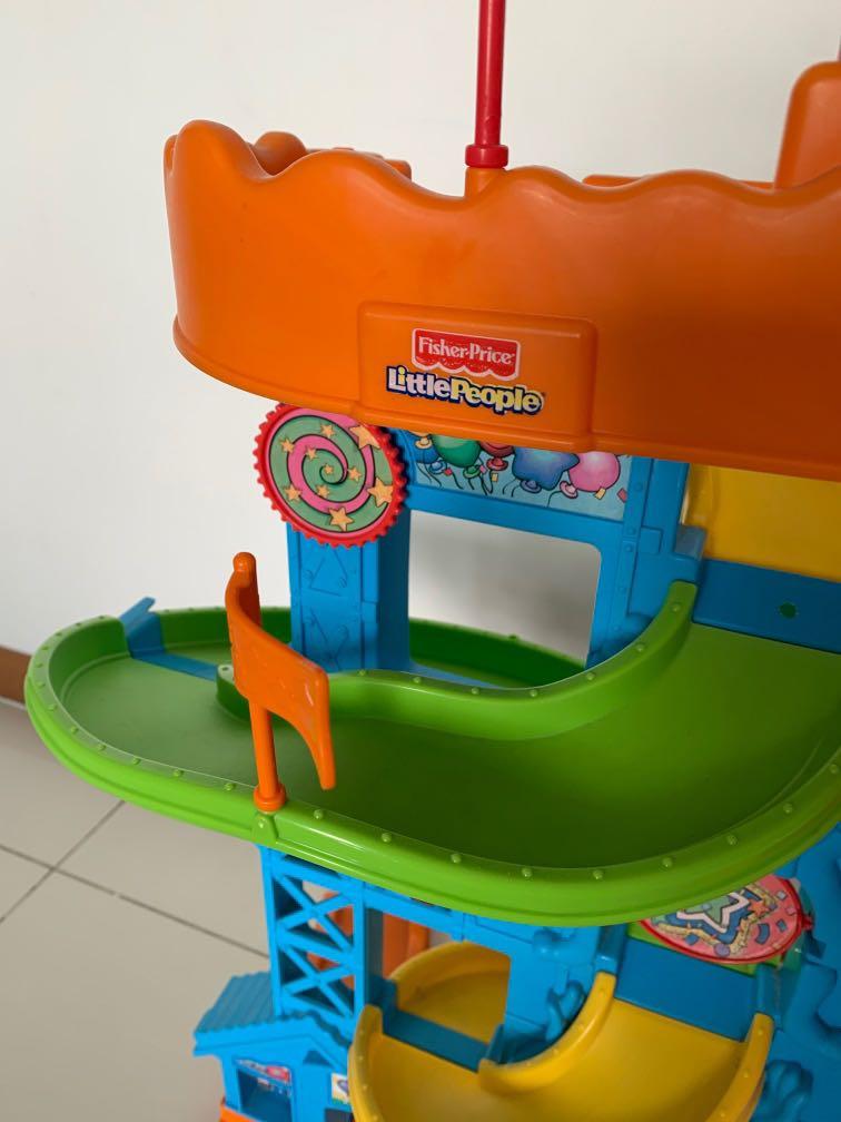 Fisher-Price Little People Ramp, Hobbies & Toys, Toys & Games on Carousell