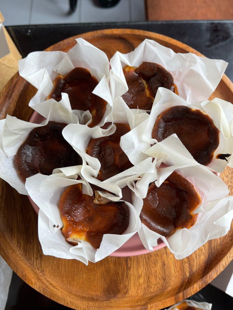 Mini Burnt Basque Cheesecake, Food & Drinks, Homemade Bakes on Carousell