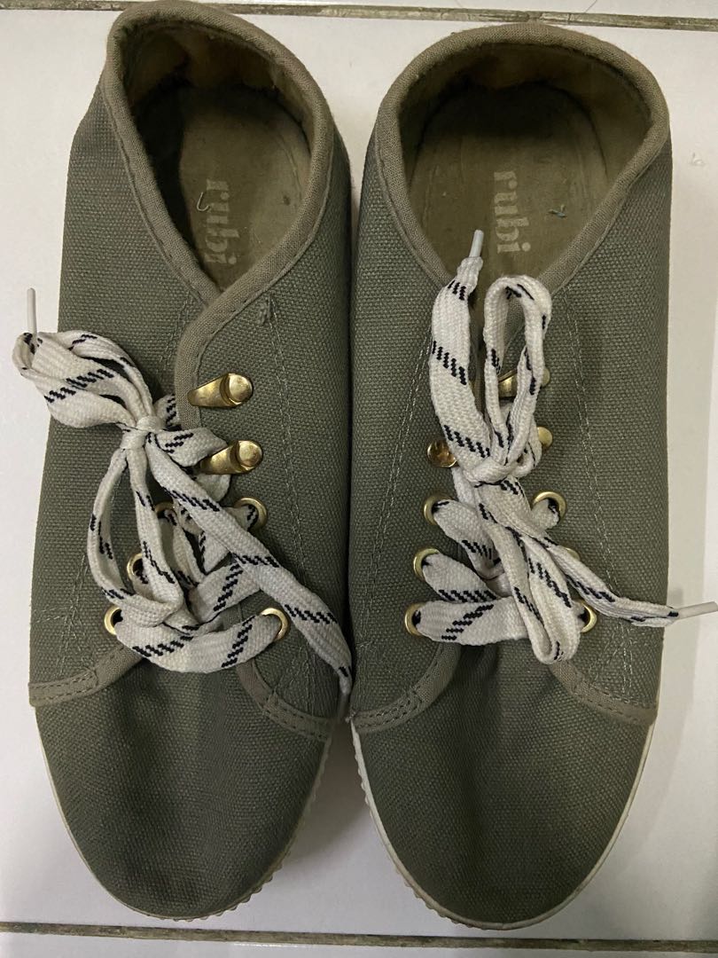 Sepatu Rubi Warna Army Green, Fesyen Wanita, Sepatu di Carousell