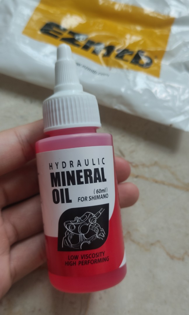 Shimano red brake fluid, Sports Equipment, Bicycles & Parts, Parts ...