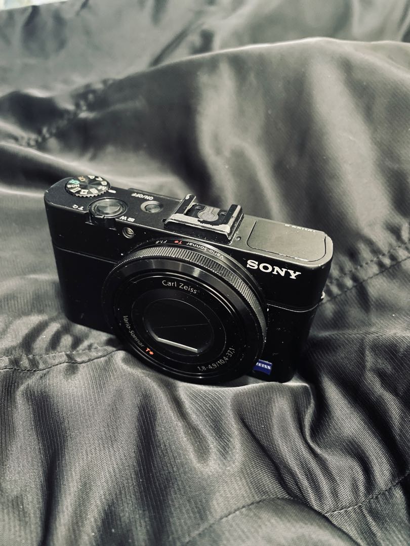 Sony RX100 Mark II, Photography, Cameras on Carousell