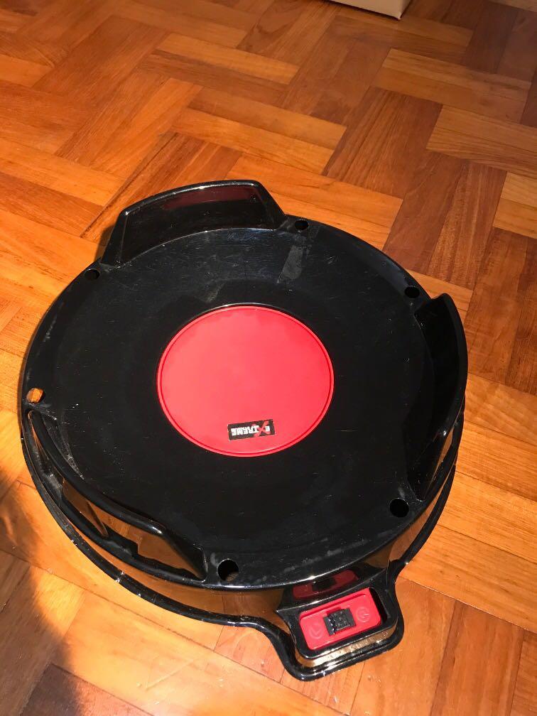 Spinning Beyblade stadium (Extreme Bey Stadium), Hobbies & Toys, Toys ...