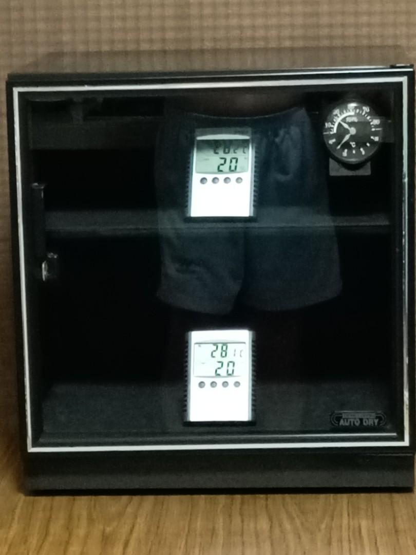 TOYO LIVING AUTO DRY CABINET 40L (MADE IN JAPAN), Photography ...