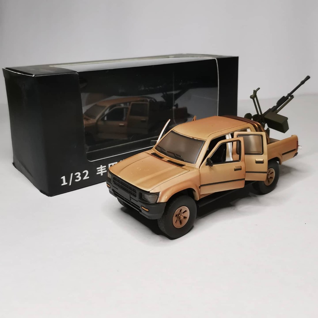Toyota Hilux Off-road Pickup Truck 1:32 Diecast Scale Model with Box ...