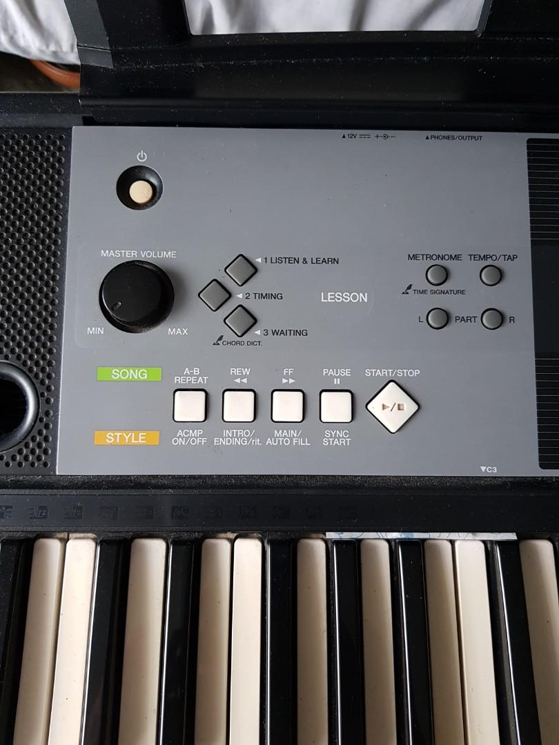 Yamaha PSR E233 with X Stand, Hobbies & Toys, Music & Media, Musical ...