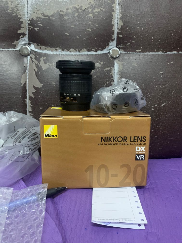 超平 極新淨 全套有盒 香港行貨 Nikon 10-20 10-20mm VR DX 新款, 攝影器材, 鏡頭及裝備 - Carousell