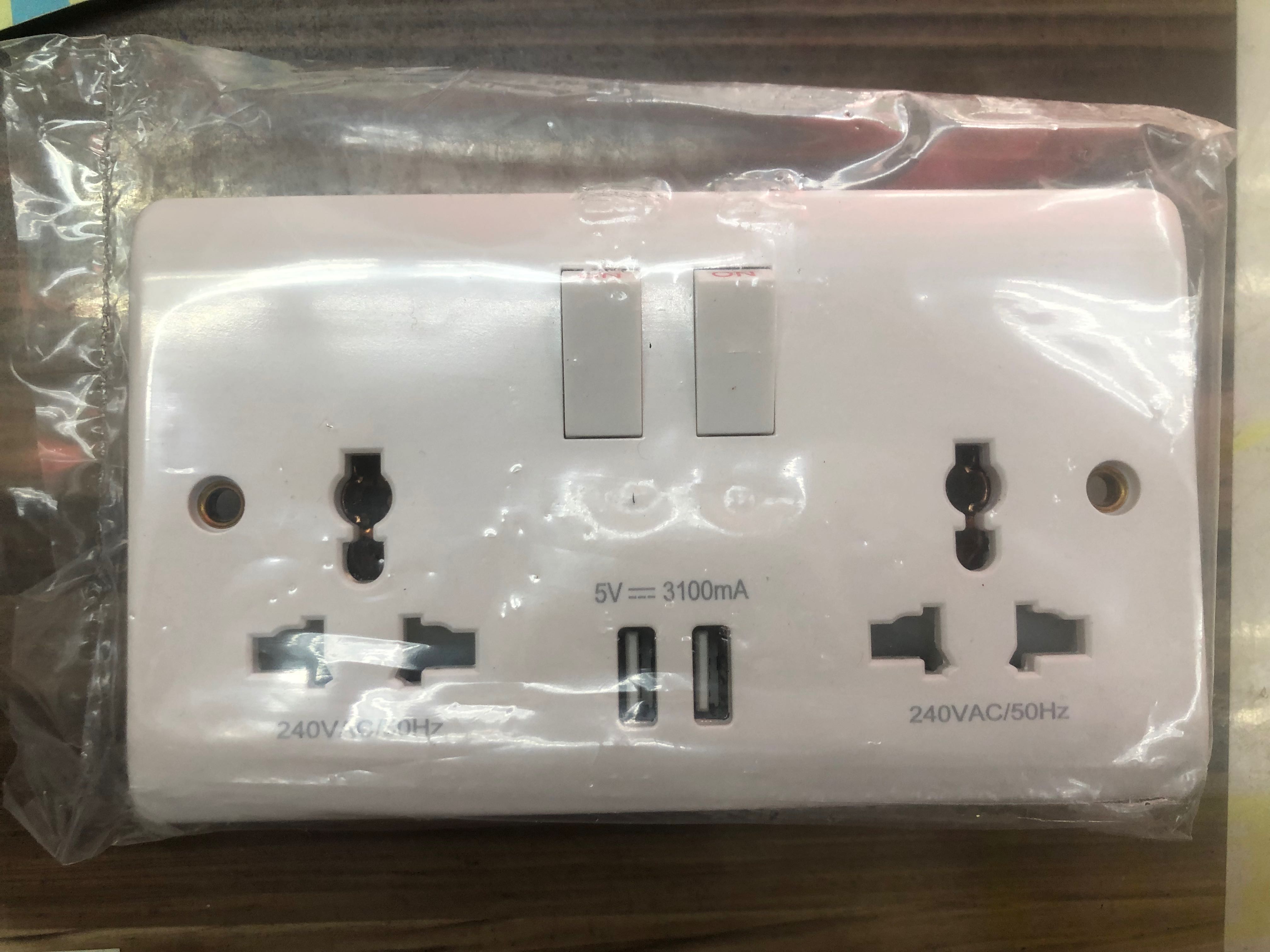 FUNG YIP 2x13A universal SSO + USB, TV & Home Appliances, Electrical ...