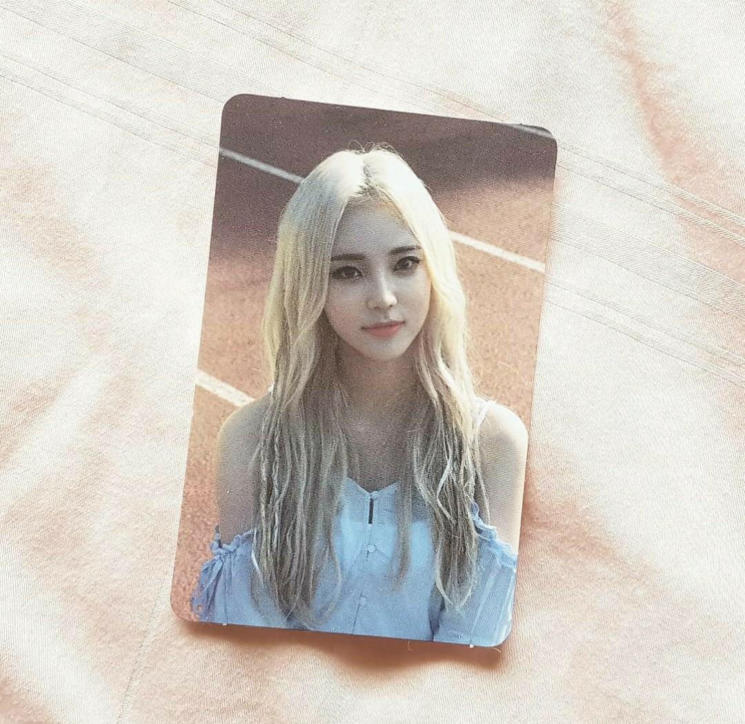 loona ++ hi high album with jinsoul photocard first pressed, Hobbies ...