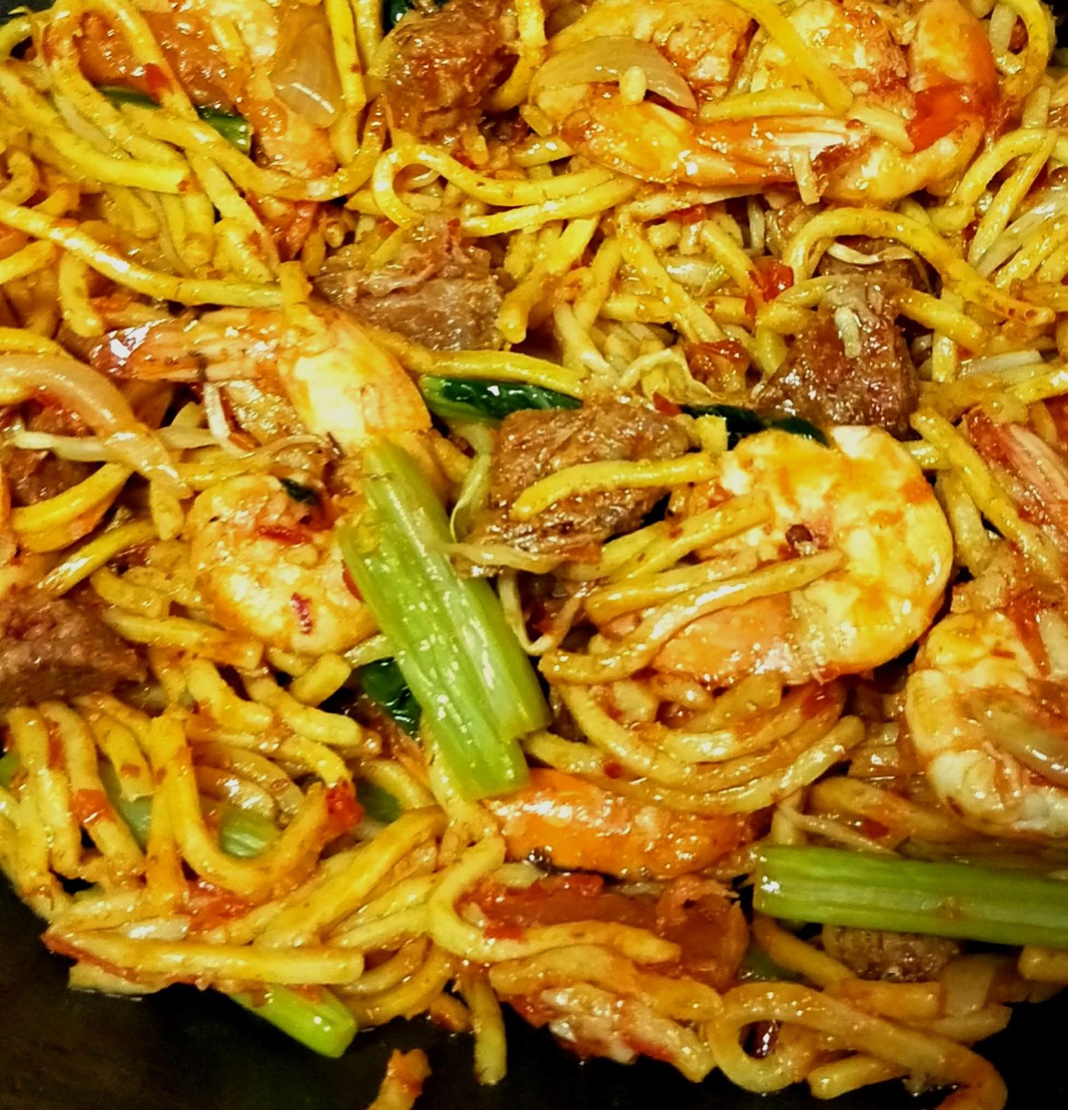 Mee goreng/Mee siam goreng/Mee hoon goreng putih/Mee goreng kicap, Food ...