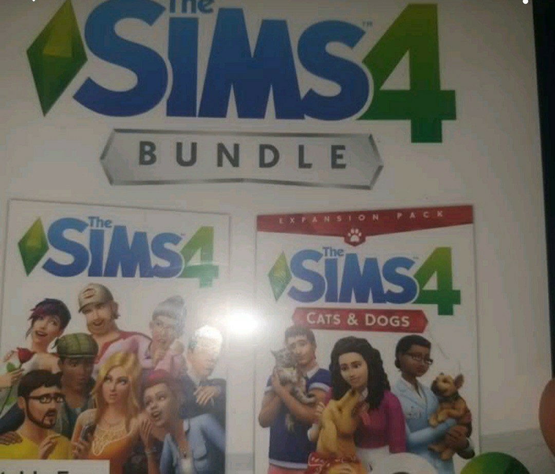 Sims 4 + Bundle PS4, Video Gaming, Video Games, PlayStation on Carousell