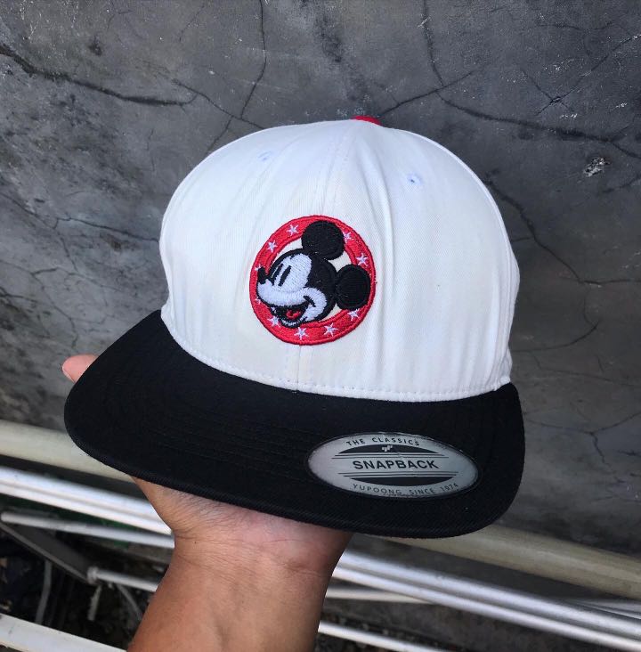 Snapback MICKEY MOUSE X FELTICS, Fesyen Pria, Aksesoris, Topi di Carousell
