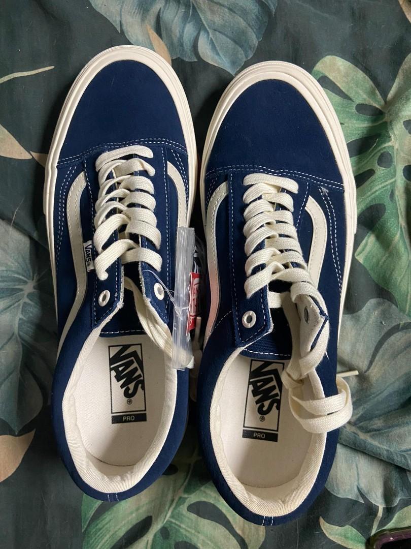 Vans old school pro, Men's Fashion, Footwear, Sneakers on Carousell