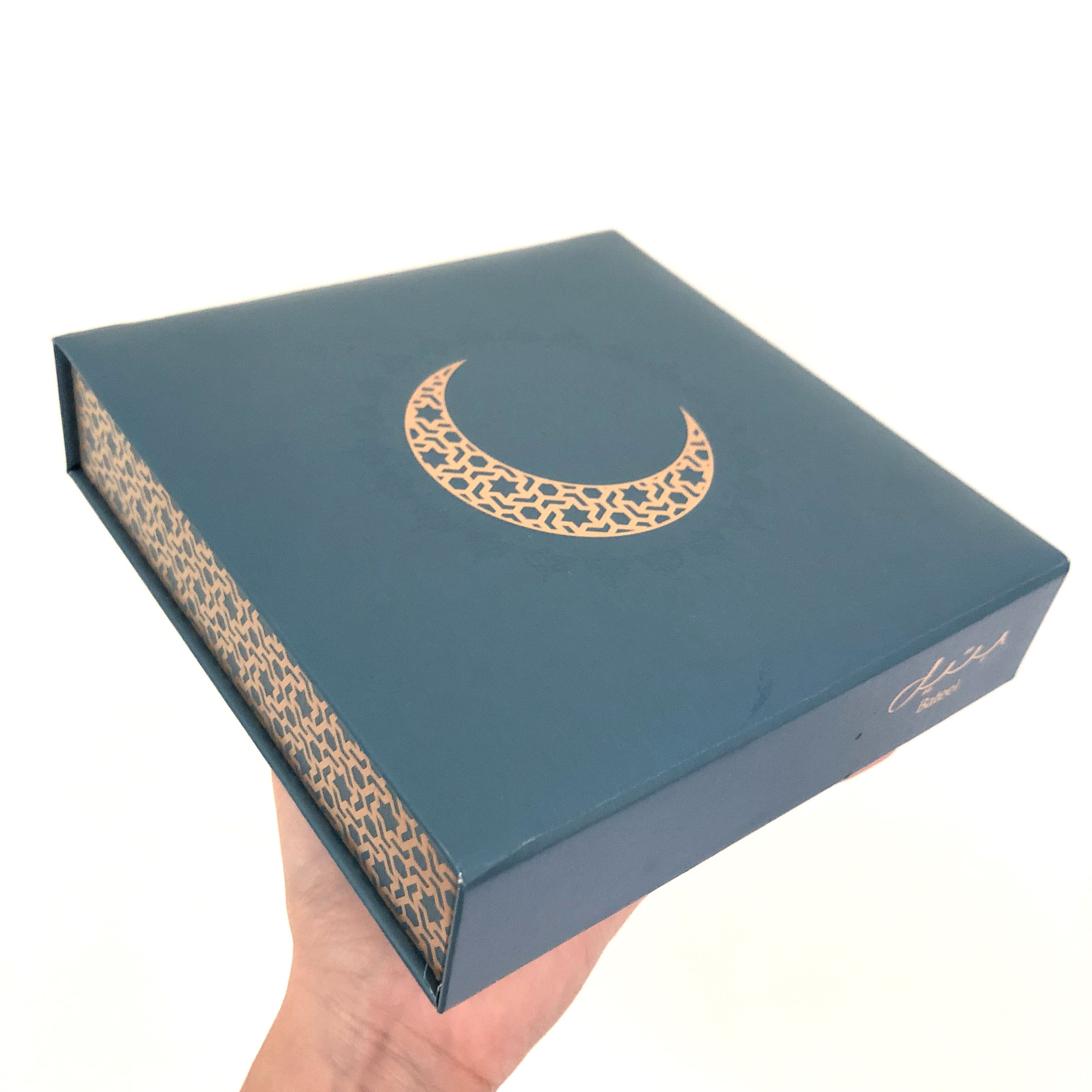 Bateel box - turquoise motifs with gold finishing, Women's Fashion ...