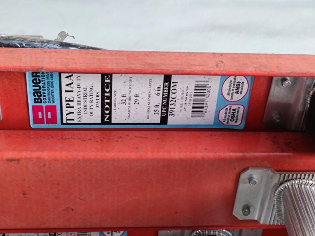 Bauer Fiberglass Extension Ladder Surplus from US 32ft, Commercial ...