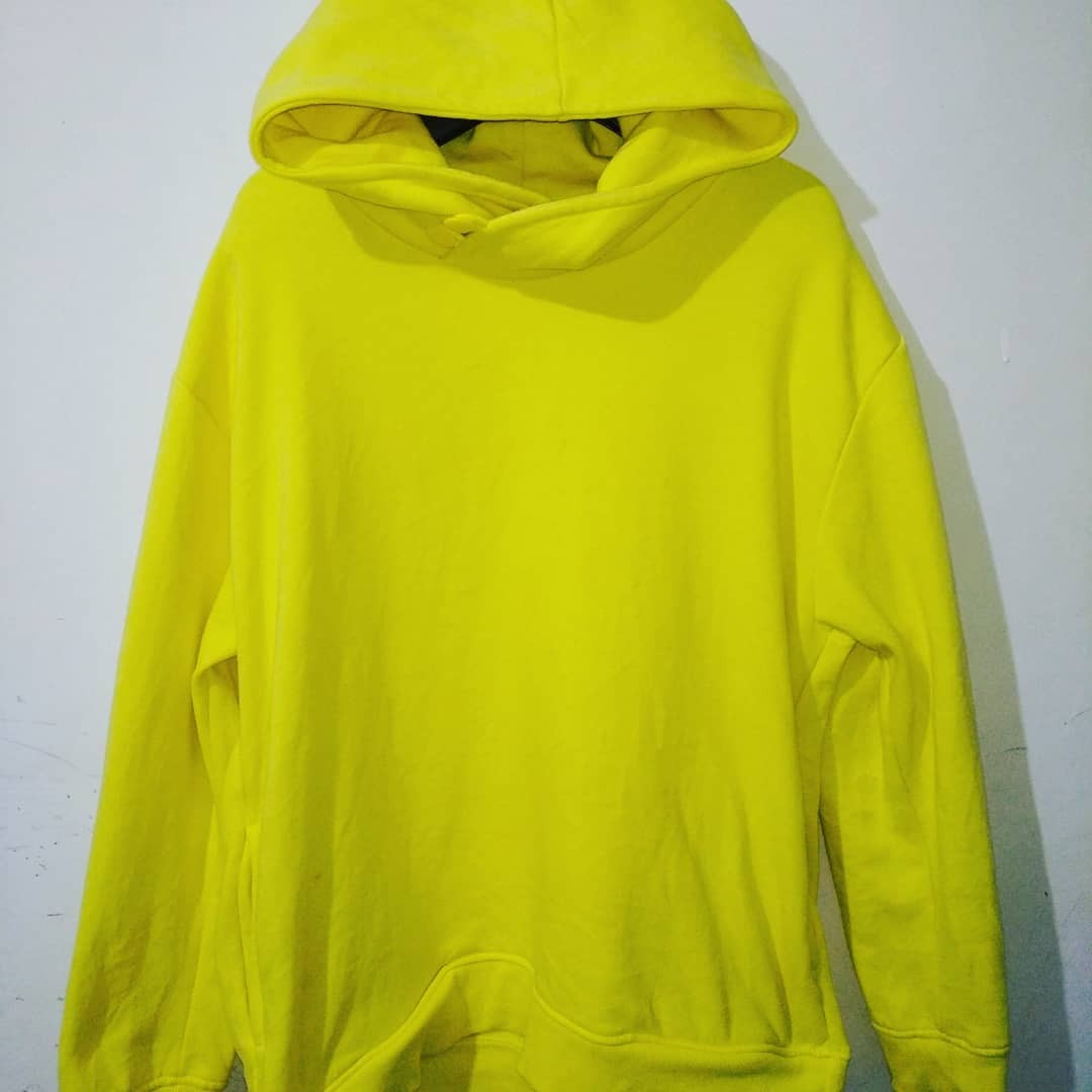 Hoodie kuning brand coen made in japan, Fesyen Pria, Pakaian , Baju ...