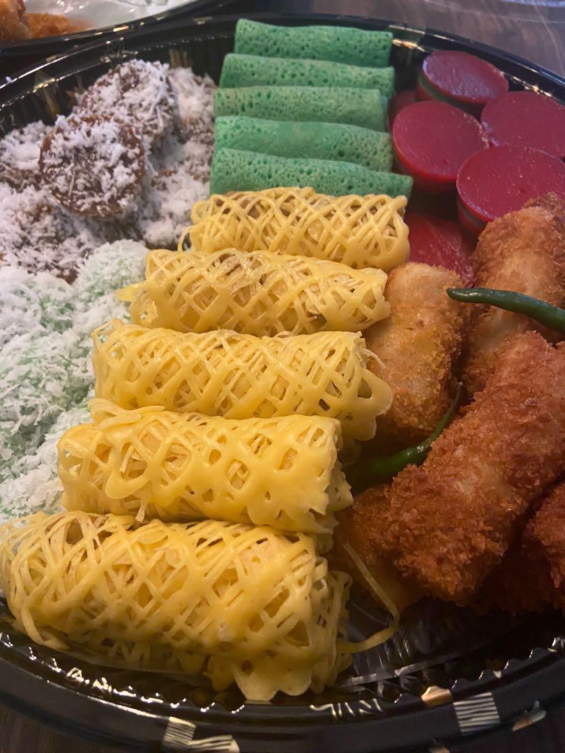 Kuih platter ( min 3 platter customised), Food & Drinks, Homemade Bakes ...