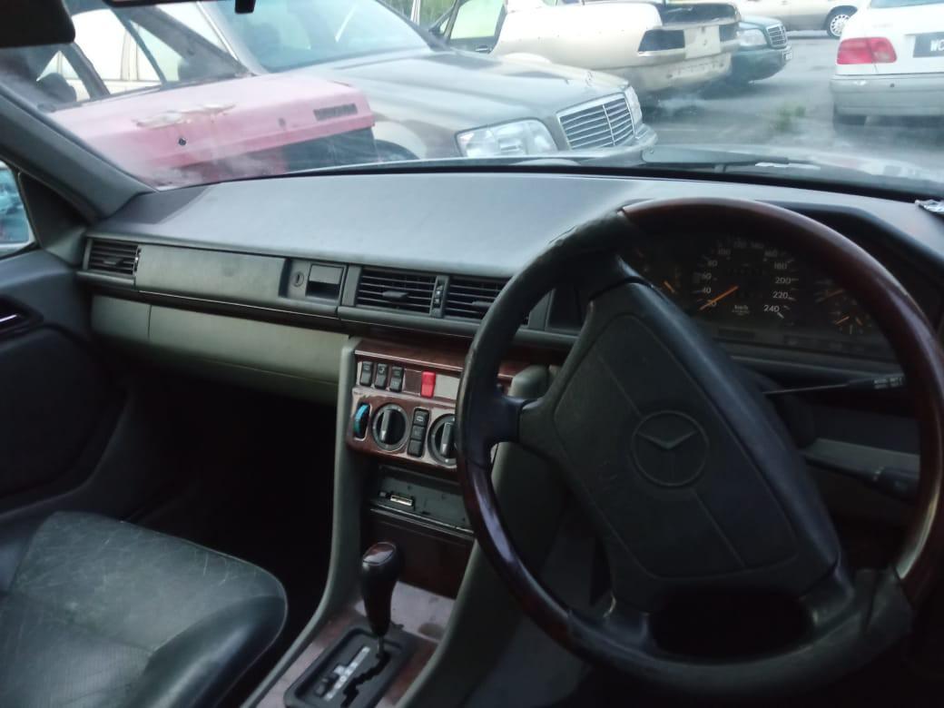 Mercedes-Benz E220 W124 Masterpiece, Cars, Cars for Sale on Carousell