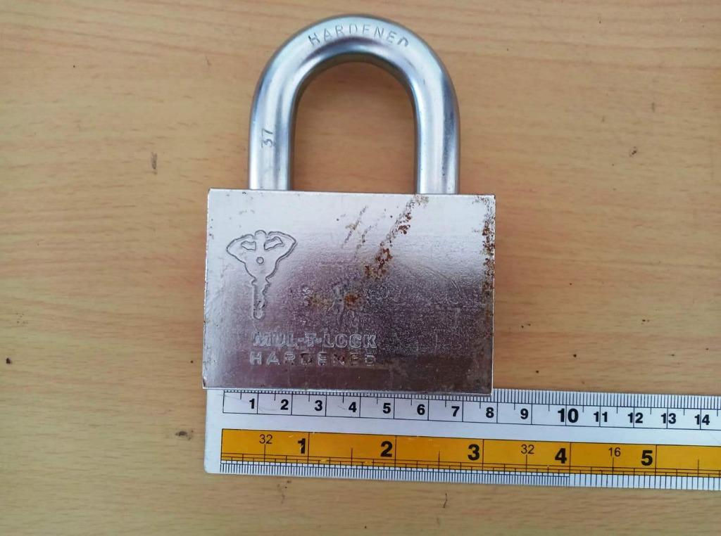 Mul-T-Lock Removable Shackle Padlock #13 C1, Furniture & Home Living ...