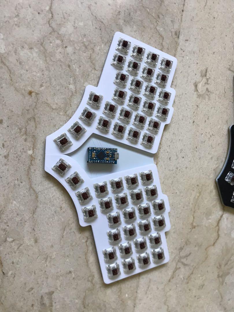 Pteron with Gateron Brown - Split Ortholinear Mechanical Keyboard ...