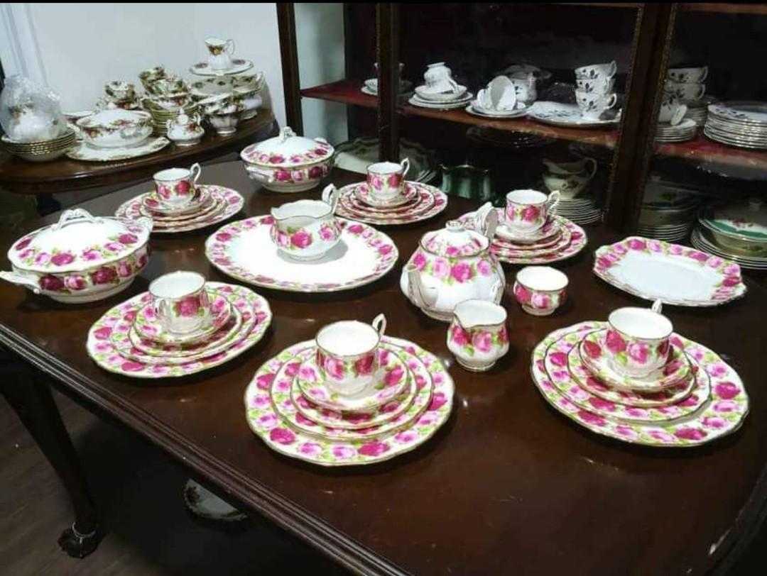 Rare Royal Albert Old English Rose Dinner Set, Hobbies & Toys ...