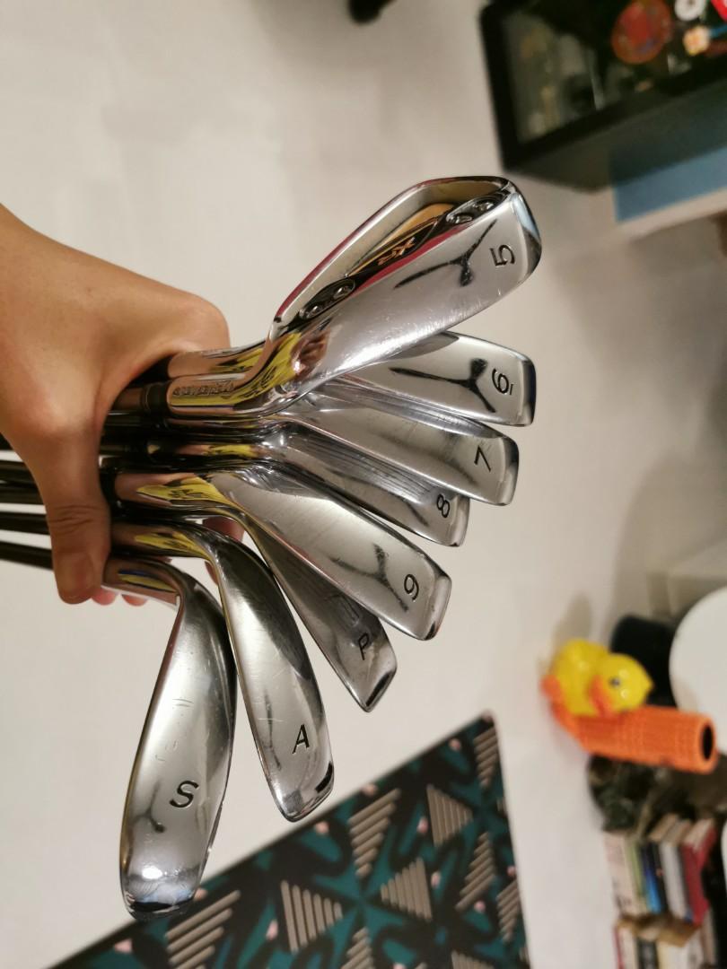 Taylormade r7 XR irons full set, Sports Equipment, Sports & Games, Golf ...