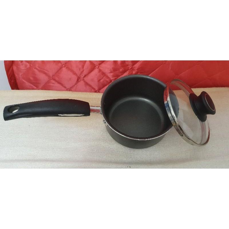 Bialetti non-stick cookware set, Furniture & Home Living, Kitchenware ...