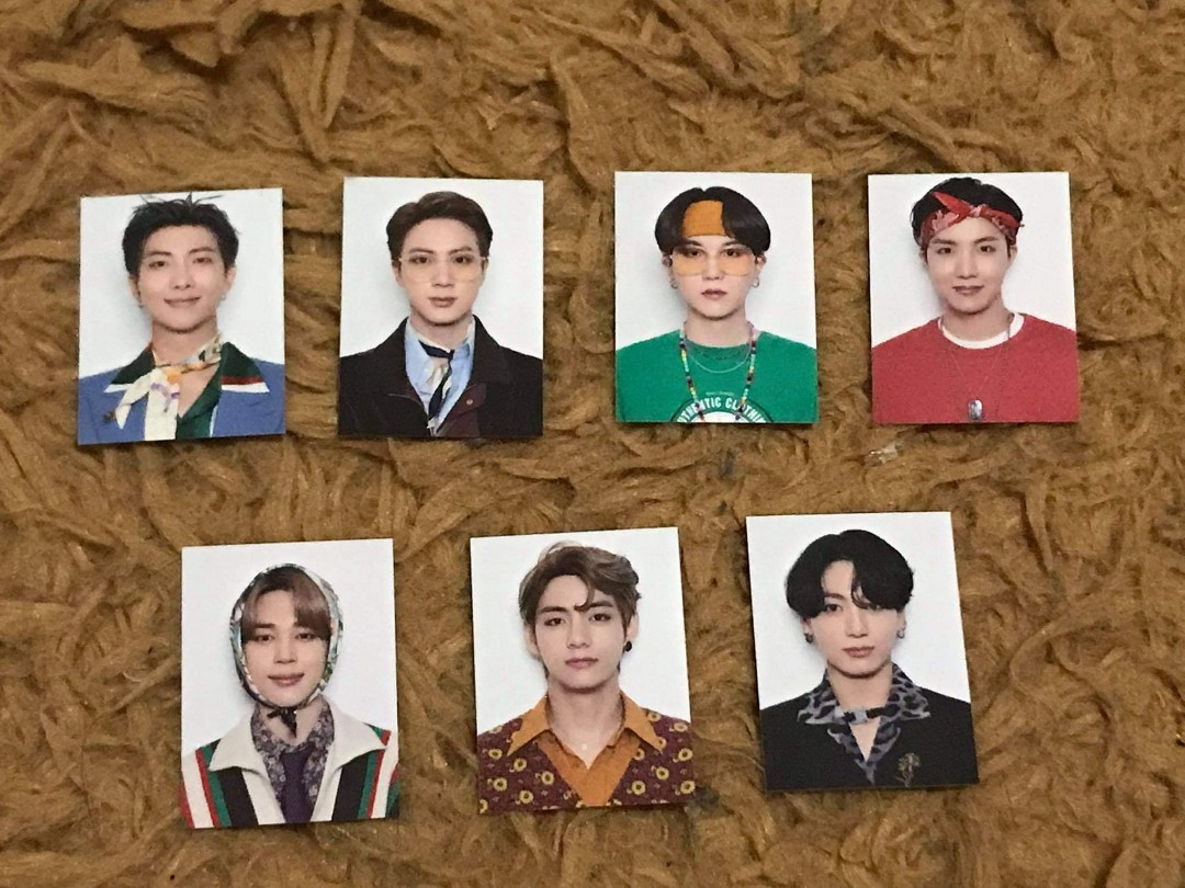 BTS SG 2021 ID PHOTO SET, Hobbies & Toys, Memorabilia & Collectibles, K ...