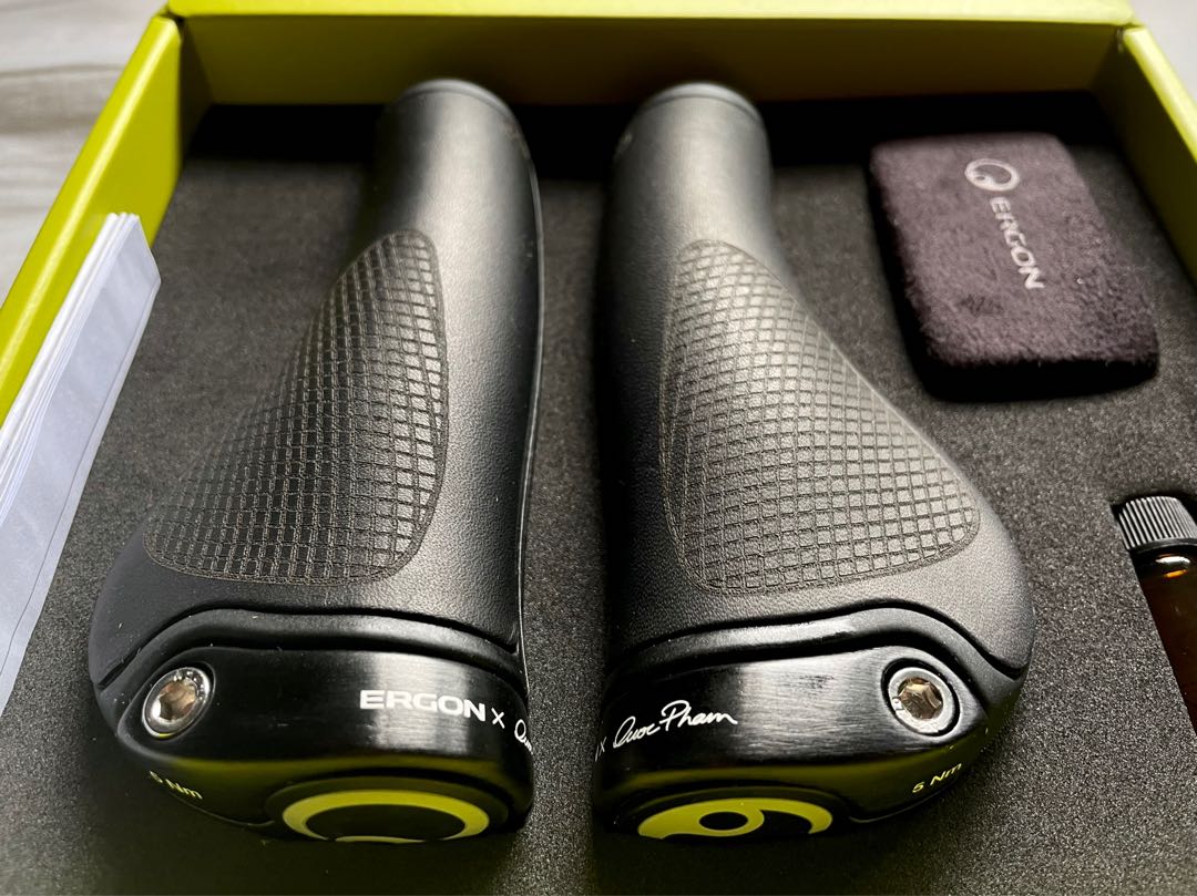 Ergon GP1 Bioleder Leather Bicycle Grips All Black, Sports Equipment ...
