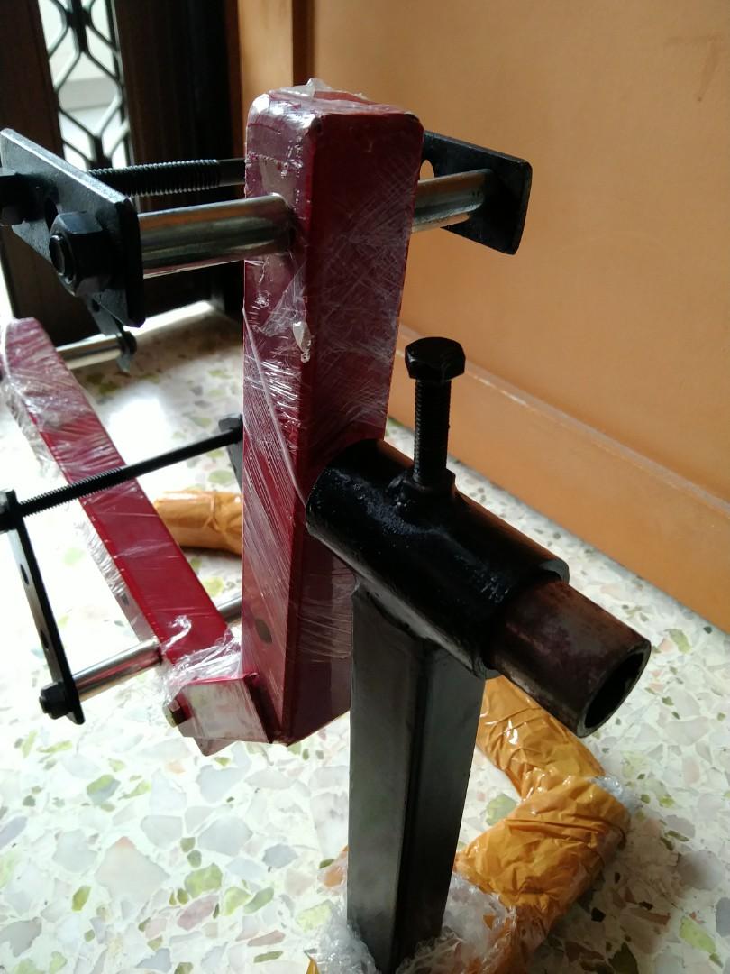 Motorcycle engine stand ( 2B engine ), Motorcycles, Motorcycle ...