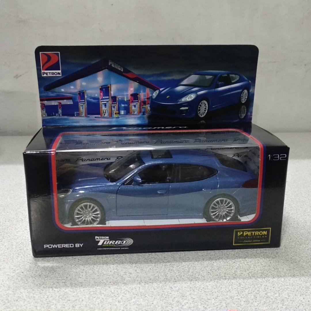Petron Porsche Panamera GT3 RSR 1:32 Scale Model Collectible Cars Set ...