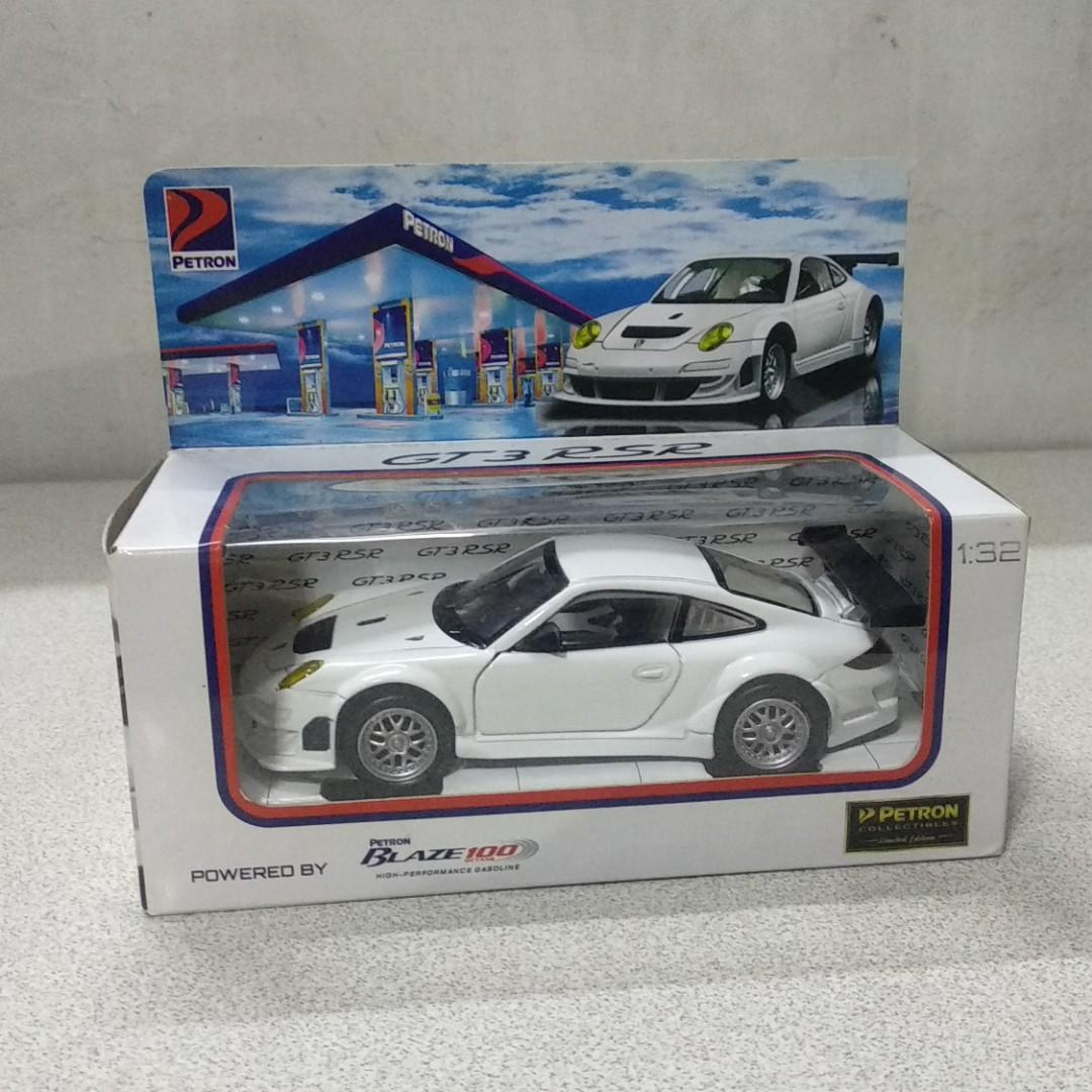 Petron Porsche Panamera GT3 RSR 1:32 Scale Model Collectible Cars Set ...