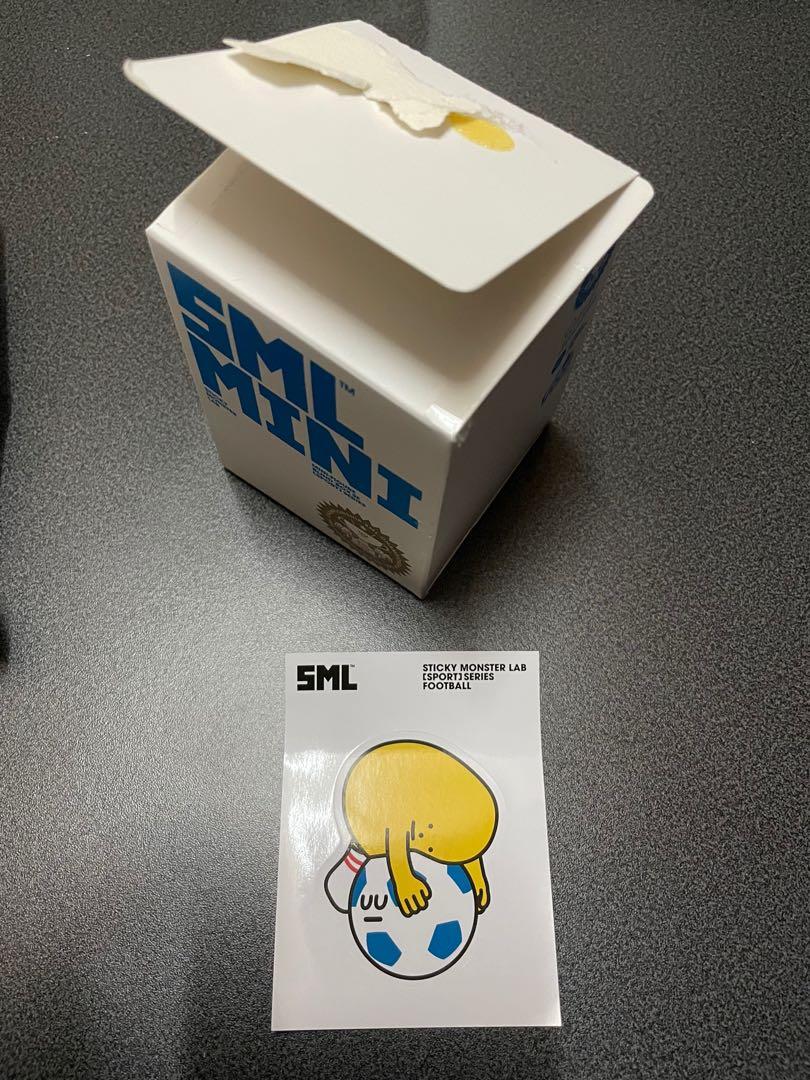 盛放全新 SML mini figure blind box - sport series : 足球款, 興趣及遊戲, 收藏品及紀念品, 明星 ...