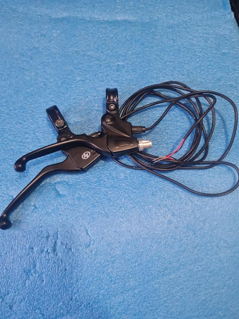 Brake lever with sensor., Sports Equipment, Bicycles & Parts, Parts ...