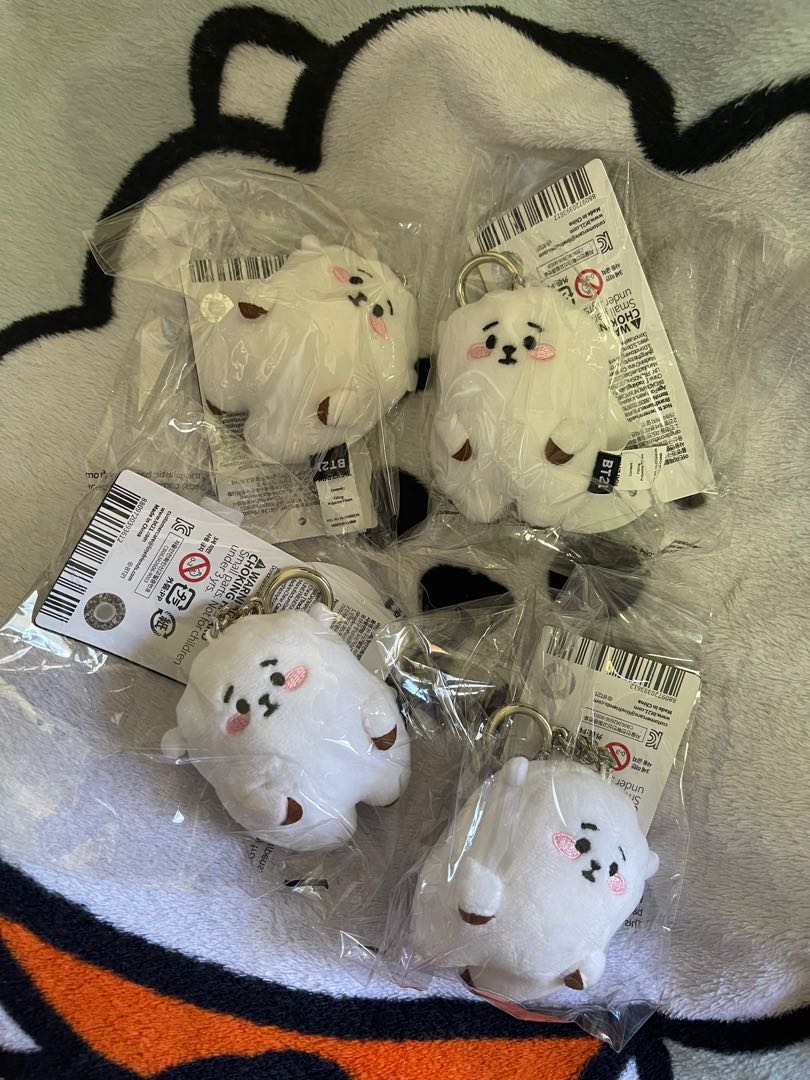 BT21 RK Keyring, Hobbies & Toys, Memorabilia & Collectibles, K-Wave on Carousell
